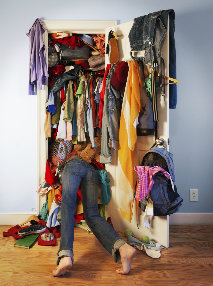 12 Dicas para deixar seu guarda-roupa organizado