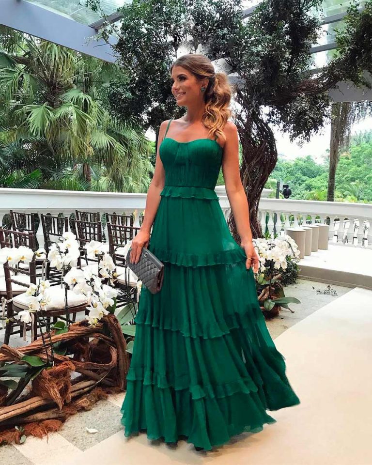 Traje passeio completo feminino